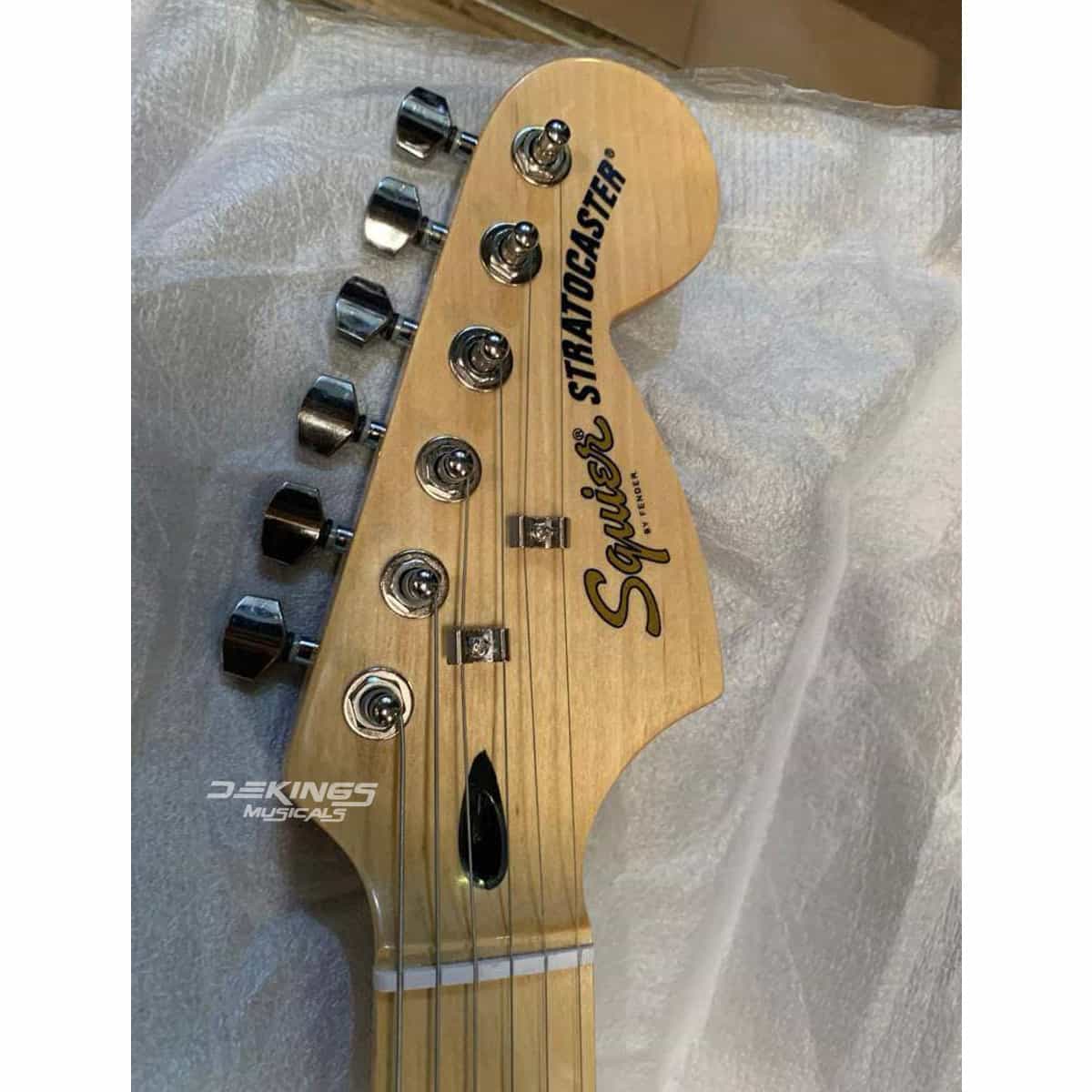 Squier Fender Stratocaster Guitar - 6 Strings - Dekings Musicals